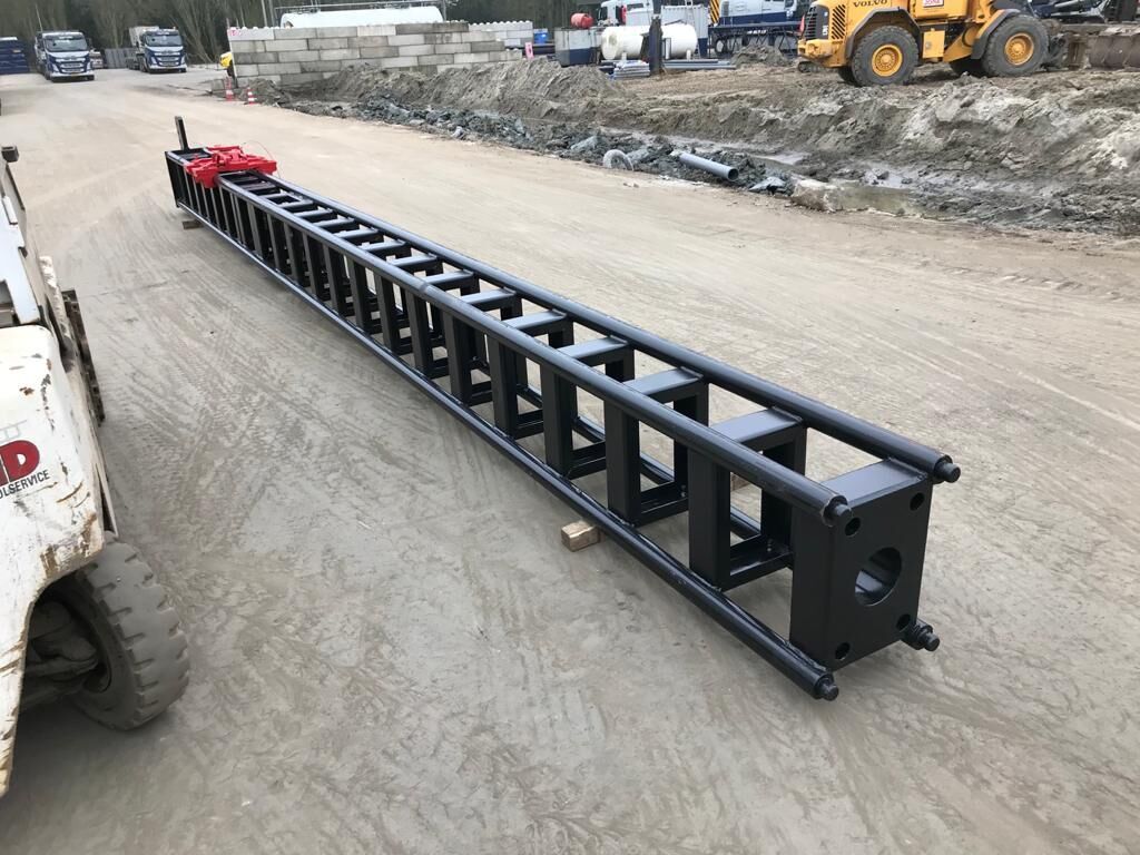 Custom made hanging leader | Piledrivershop